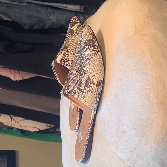 Qupid | Shoes | Snake Skin Black Gray Slip On Shoes | Poshmark